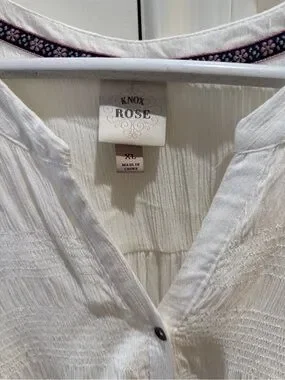 Knox Rose | Dresses | Knox Rose White Textured Sleeveless Button Top ...